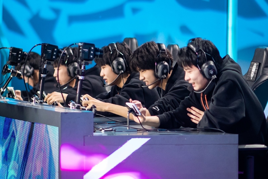 KPL：TTG对S组势在必得，从LGD大鹅挖来风君，三大教头都来头不小