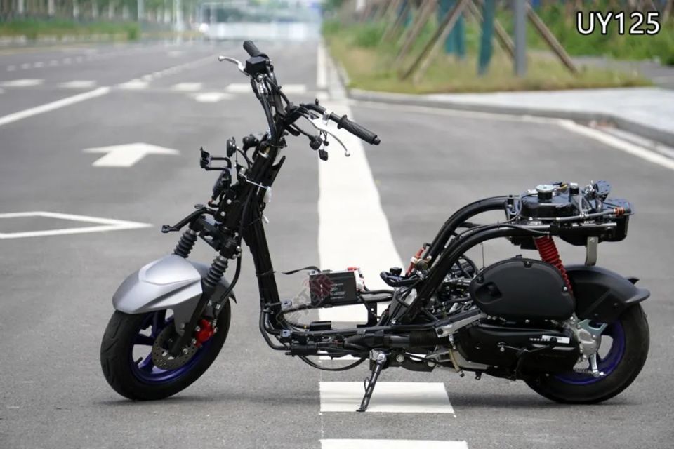 鸿125对比拆评UY125：壳内乾坤大，解车见真章_腾讯新闻