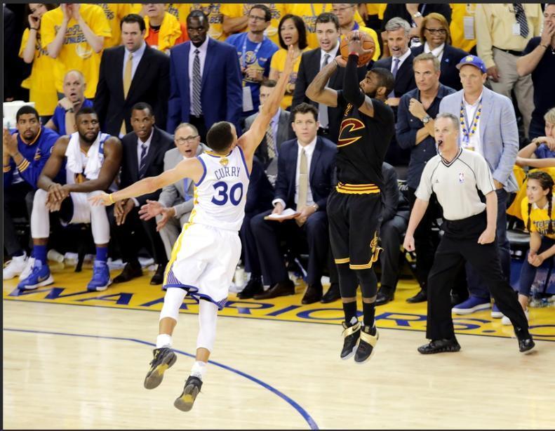 詹姆斯哪座总冠军最具含金量？ 是2013年还是2016年？_腾讯新闻