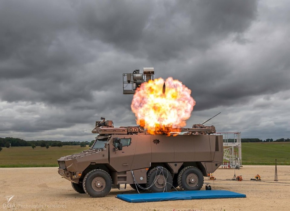 法国武装部队接收第1辆国产120毫米MEPAC自行迫击炮 共订购54辆_腾讯新闻