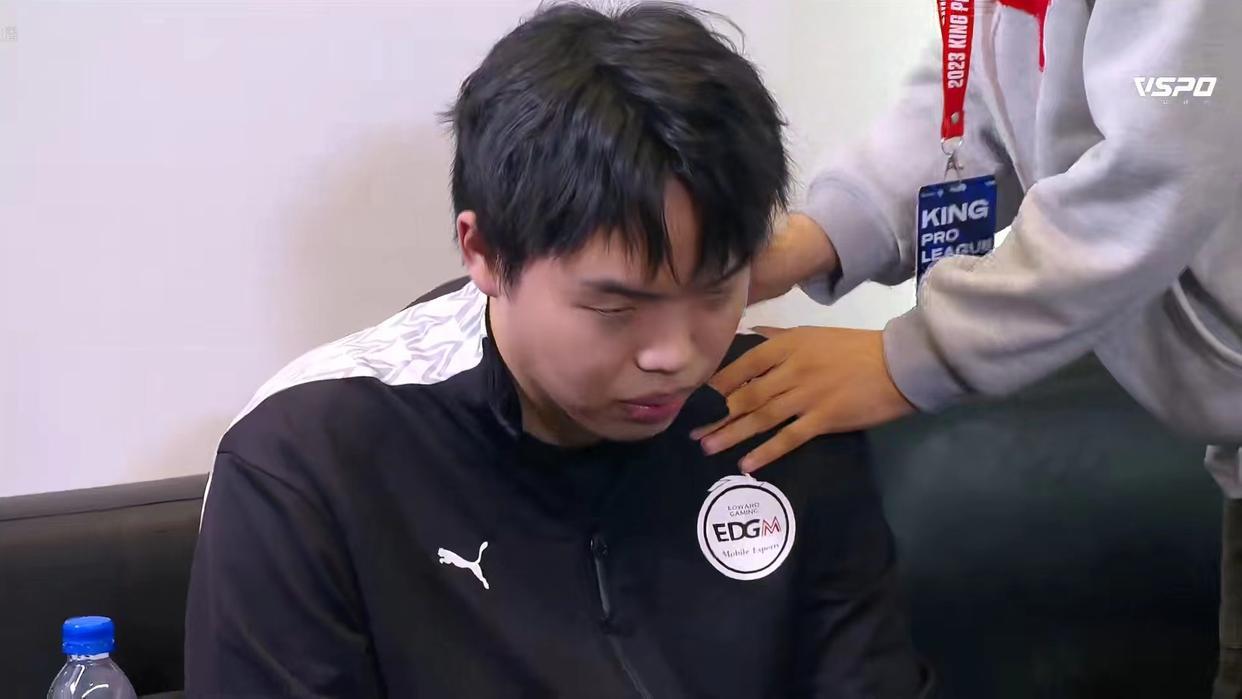 EDGM淘汰，迷风花泪洒采访席：买人需谨慎，前有Cat，后有玄影！