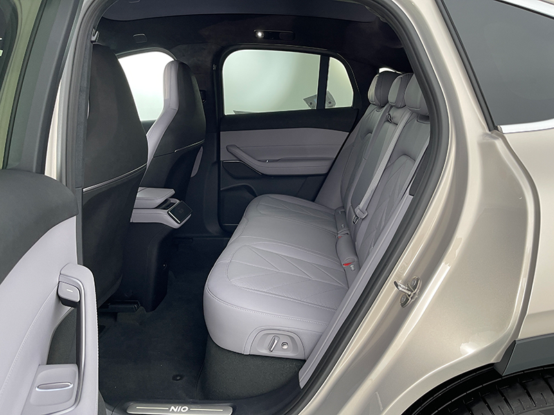 售35.80万元起 配激光雷达和电动尾翼 新一代蔚来EC6正式上市_腾讯新闻