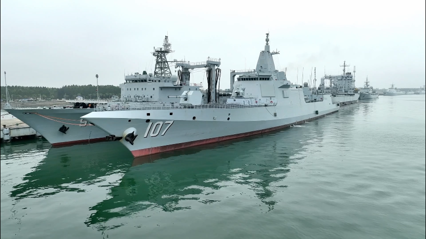 8艘055刚刚就位，第二批055大驱开始暴兵，一个月内连下2艘_腾讯新闻