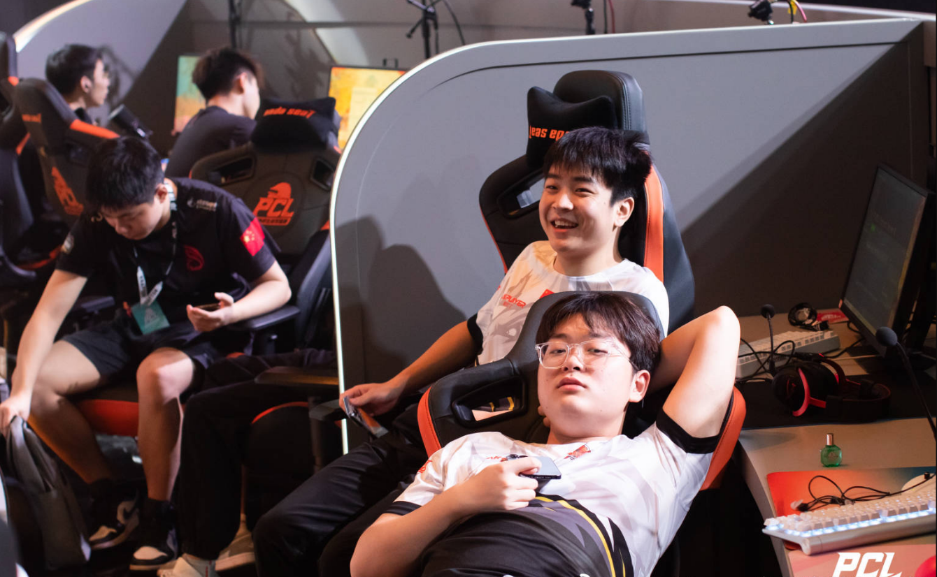 PCL周决赛数据出炉，4AM仅112一人上榜，17拿下全部团队奖第二