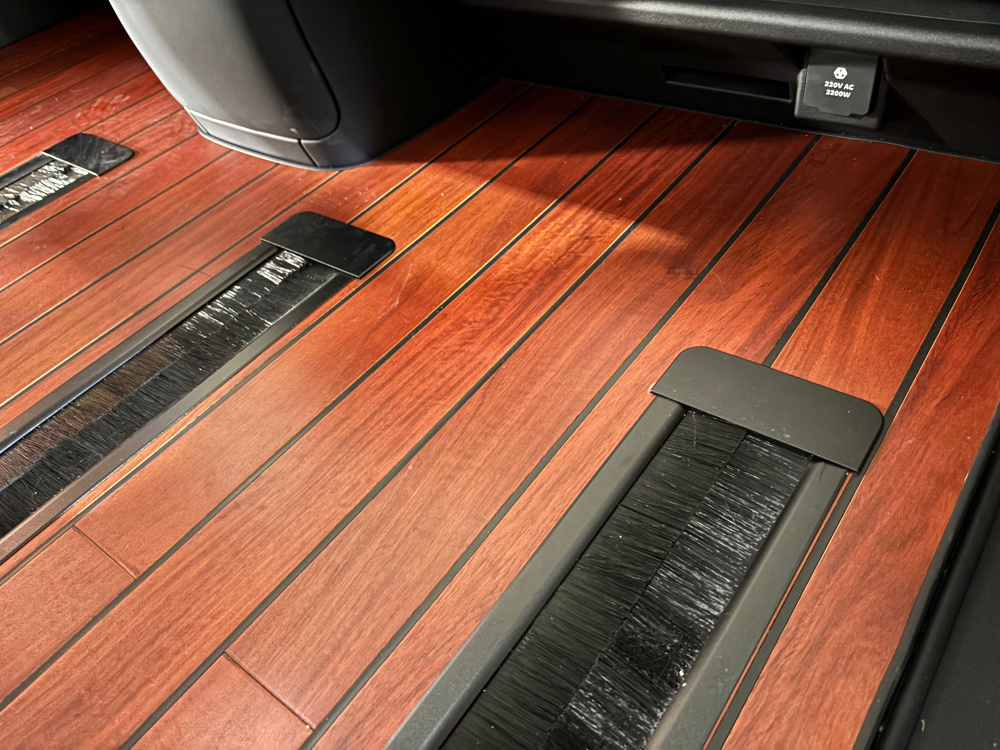 翼真L380售价29.99万元起，配置媲美超豪华车，杠上腾势D9？_腾讯新闻