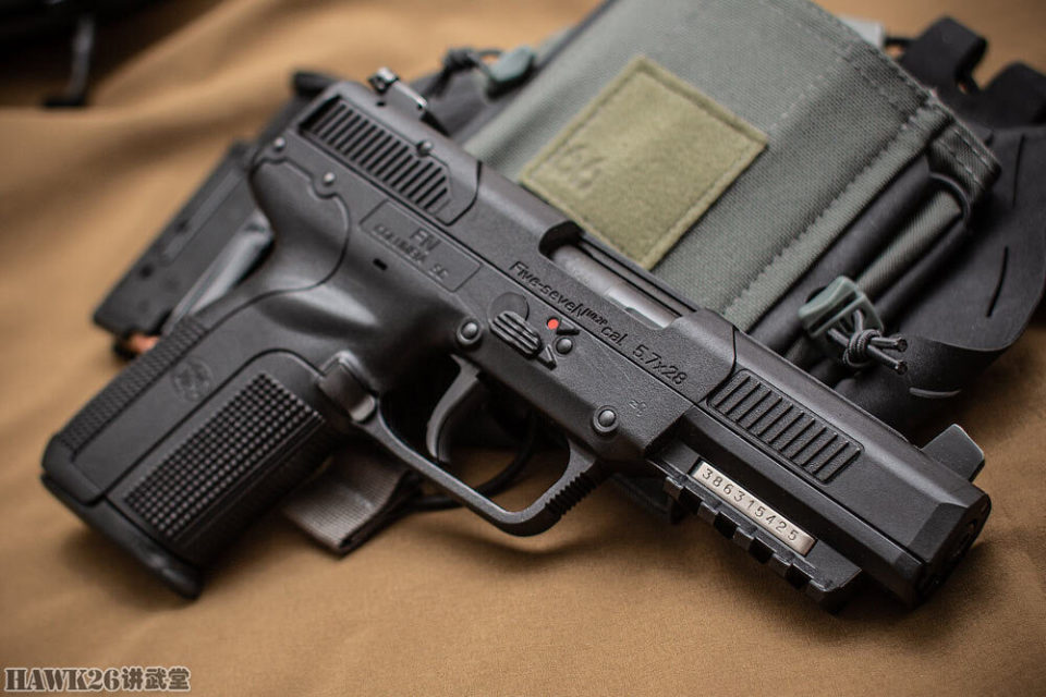 图说：Five-seveN手枪 独特口径带来别样设计 射击效果颇具特色_腾讯新闻