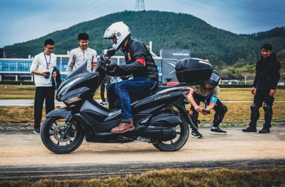 豪爵UFR150首测：如果150有标杆的话，一定是它_腾讯新闻