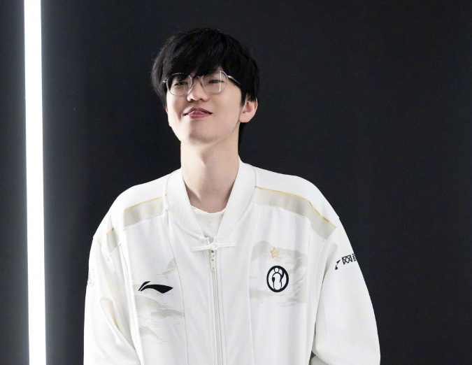 Jiejie女友更多黑料被曝光，faker也难逃魔爪，写了2316篇同人文_腾讯新闻