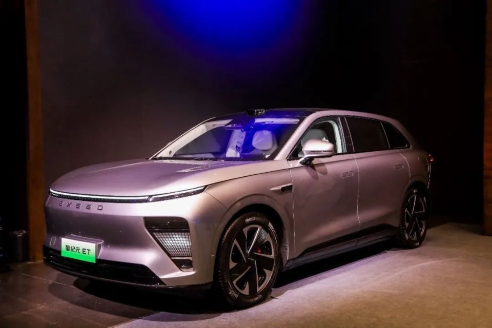 行业专家点赞世界级E0X平台，以世界级实力铸就星纪元超舒适基因_腾讯新闻