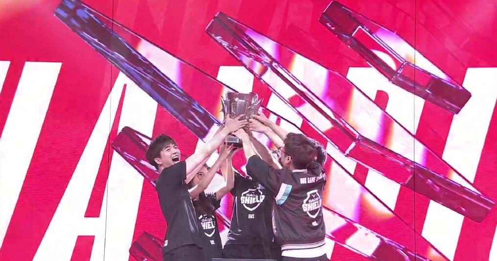 LOL解说杯S3决战打满五盘，GWS让二追三捧杯，乘风儿喜提三冠王！