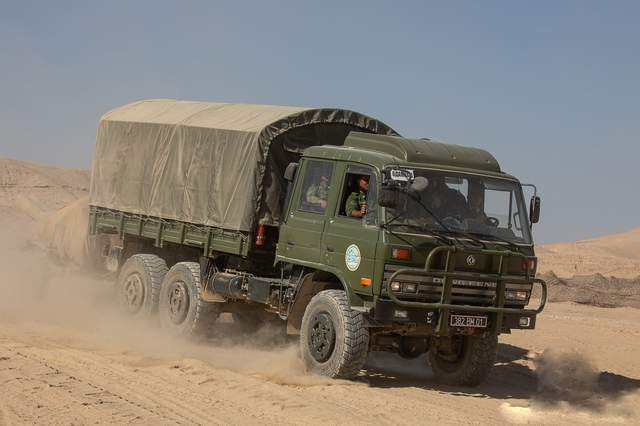 中国的15种现代军用卡车，都有着精湛的技术和威武的外观_腾讯新闻