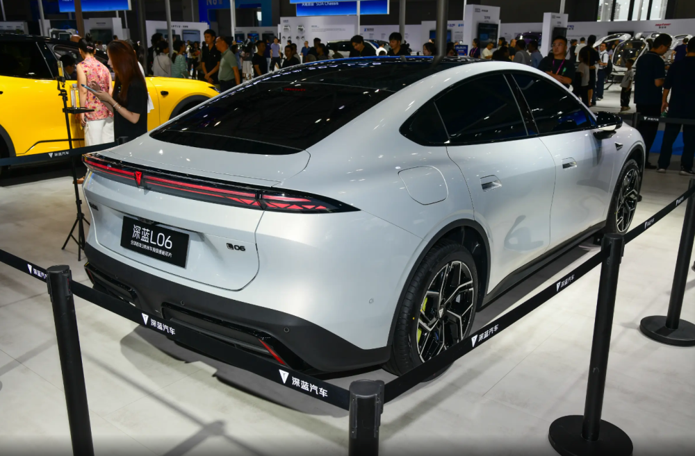 预售13.99万起标配激光雷达，深蓝L06有点野心？B级车搅局者_腾讯新闻