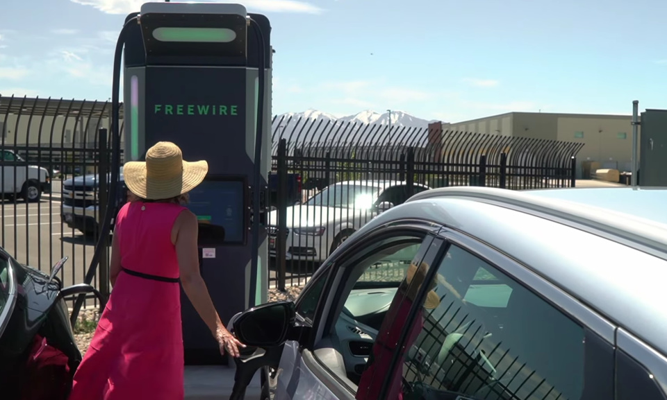 FreeWire推出人工智能平台Mobilyze Pro 可优化电动汽车充电基础设施部署_腾讯新闻