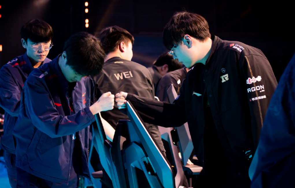 Ruler上演名场面，JDG横扫RNG，Heart教练的话遭质疑