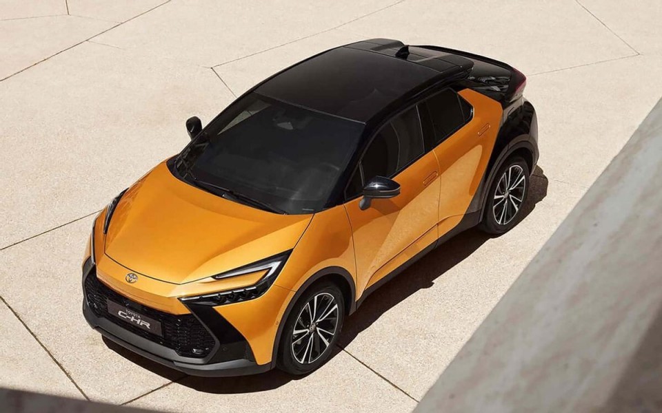 全新一代丰田C-HR要来了！外形更激进，配混动/插混/纯电三种动力_腾讯新闻