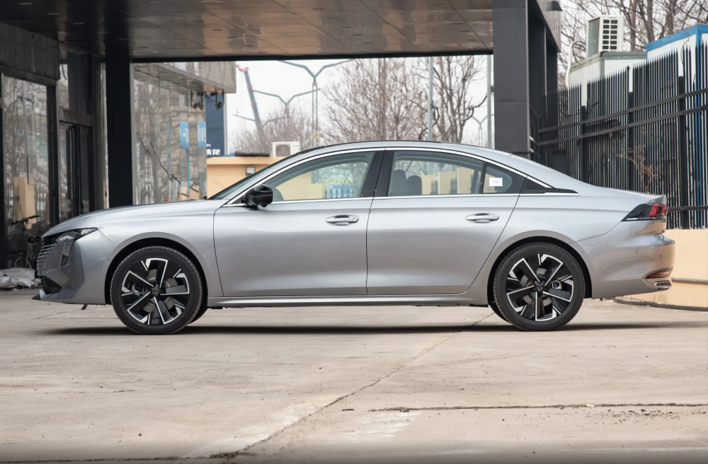 法系还在倔强？全新标致508L起步16.37万，继续1.8T配8AT_腾讯新闻