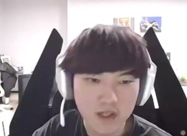 JKL点评EDG新人AD，直言操作很平庸，还好版本救了他