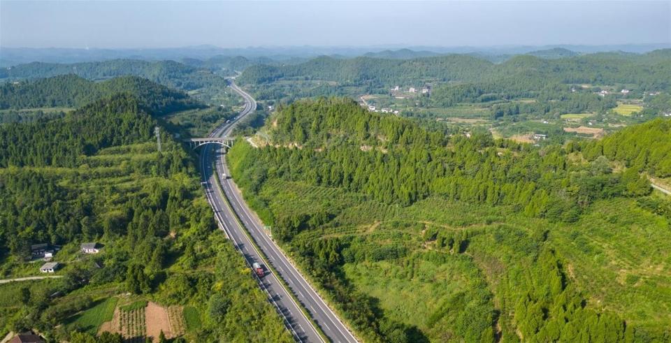 连接两大名酒产区、路线长59.01公里，四川跨省高速公路即将开工_腾讯新闻