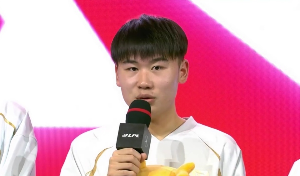 LPL禁赛事件后续，BLG成为受害者，IG违规严重，Xun必须离开战队_腾讯新闻