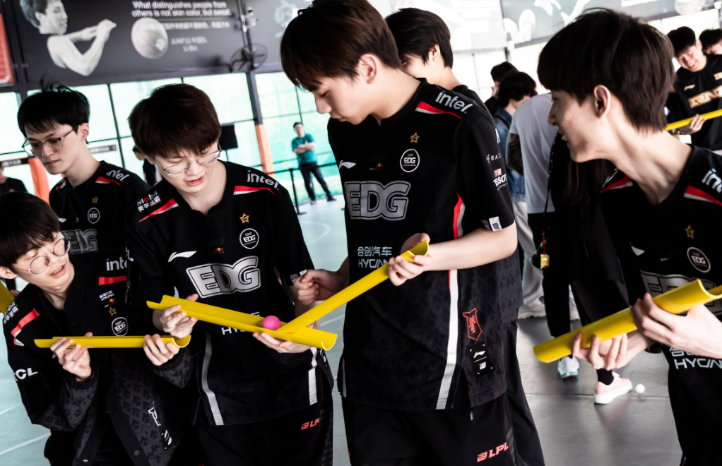 备战MSI八强赛，JDG尺帝畅谈FMVP，EDG小将得到肯定