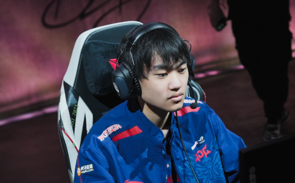 GEN横扫C9！MSI四强队伍诞生，LPL和LCK包揽四强_腾讯新闻