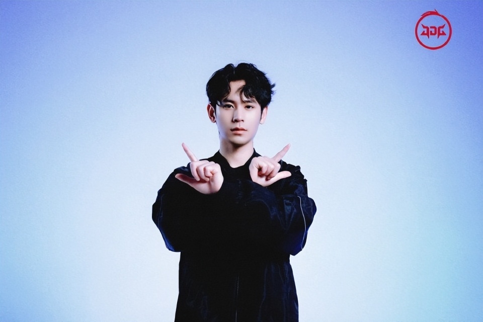 11日KPL前瞻，JDG死不换人，依旧完整阵容，DYG已退无可退_腾讯新闻