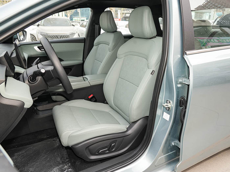 限时一口价7.98万元起 最长续航可达520km 荣威纯电D6正式上市_腾讯新闻