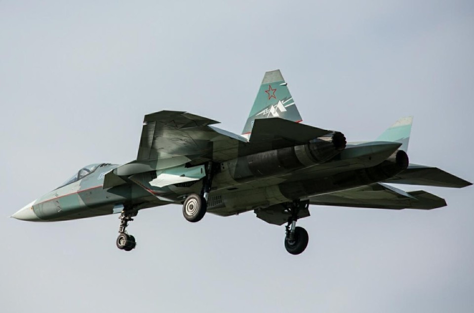 俄罗斯新型AL-51F1涡扇发动机首次亮相 将在中国珠海航展公开展示_腾讯新闻