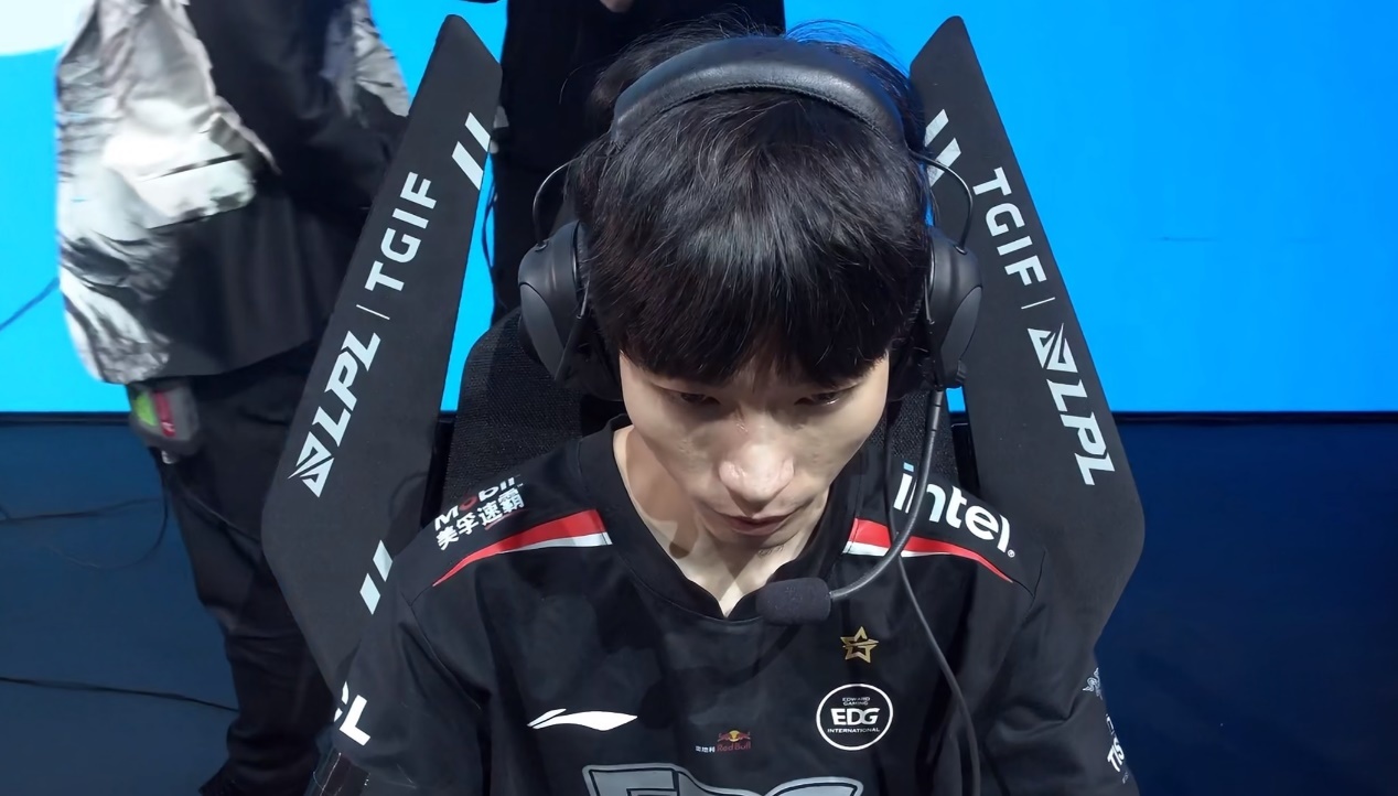 EDG第一惨案诞生，369一局三次单杀，JDG血腥横扫，率先晋级MSI