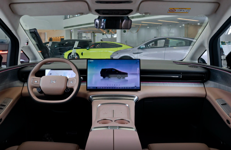 比纯电低5万，30.98万起的小鹏X9增程版，452km纯电续航真香？_腾讯新闻