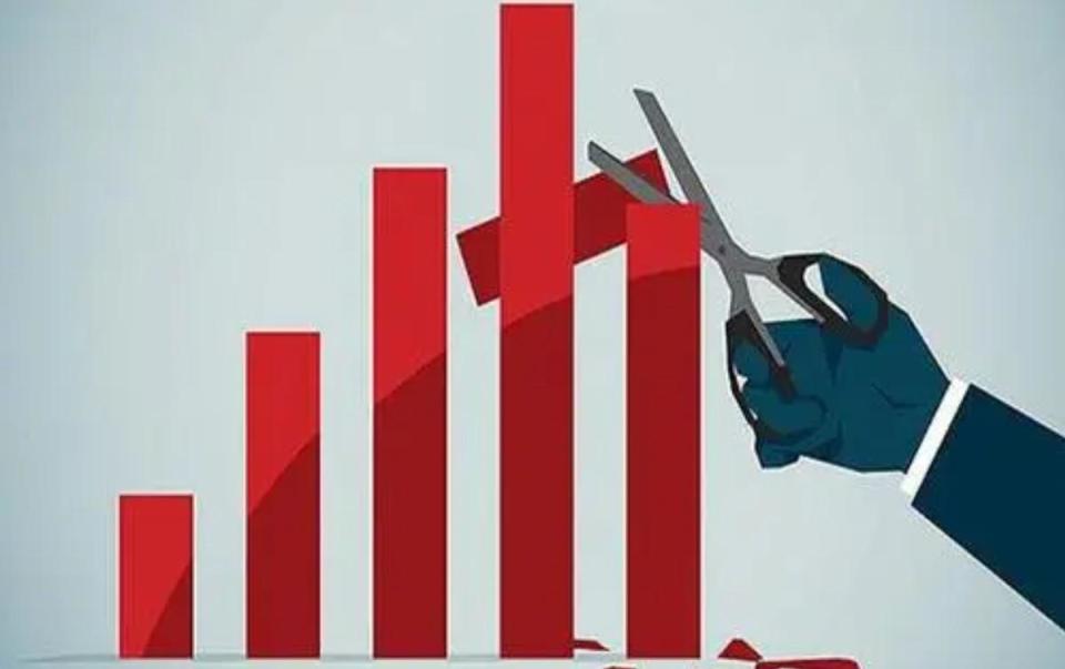 全球老二崛起被打断？中国GDP增速再次下滑，从美国77%降至59%_腾讯新闻