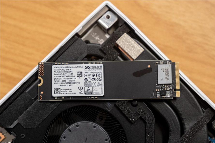 机械革命翼龙15Pro测评：长江存储PC41Q加持，高性能与高颜值全要_腾讯新闻