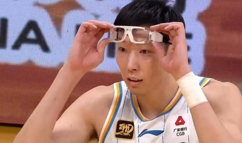 哇塞！北京队接近重磅签约！这可是NBA总冠军中锋_腾讯新闻