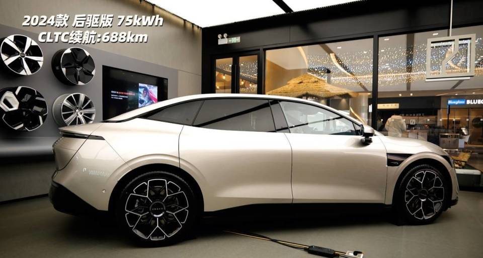 极氪007、小米SU7和智己L6哪个好？萌哥告诉你怎么选不纠结！_腾讯新闻