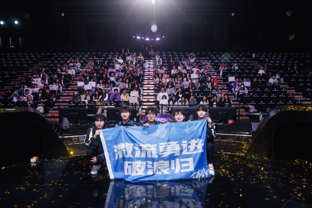 DRG创造队史，打WB比AG还轻松，夺冠前景却不容乐观_腾讯新闻