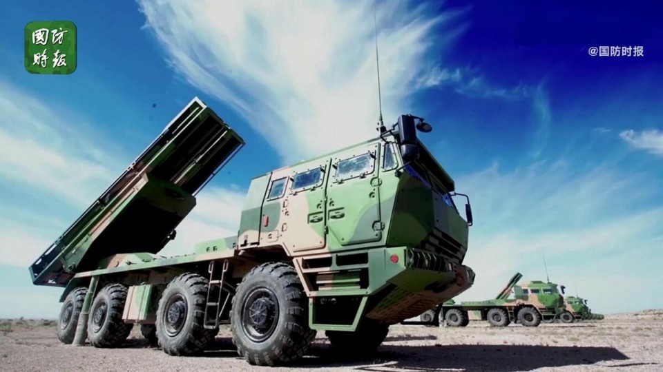 外媒：中国PHL-16多管火箭炮射程超越美国海马斯 最远可达500公里_腾讯新闻