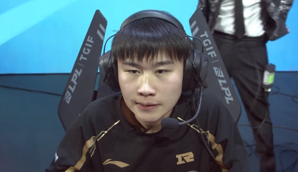 RNG再爆黑料，大量拖欠WEI工资，Uzi回旋镖再现，受害者还在增加_腾讯新闻