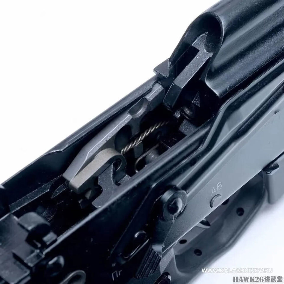 细说：俄罗斯AK-12步枪即将投入大批量生产 已先后出现三种型号_腾讯新闻