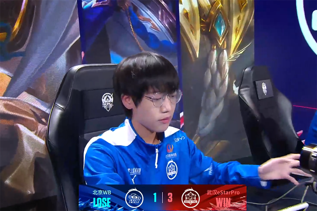 eStar3比1击败WB，打赢进S组关键战，没有SK依旧很强