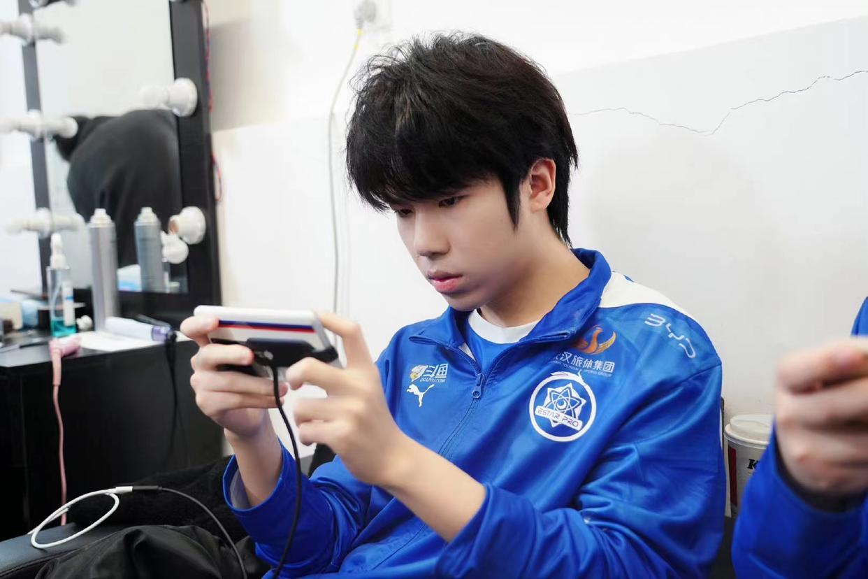 KPL亚运名单曝光：狼队Fly和Hero无畏确定入围，花海淘汰了？