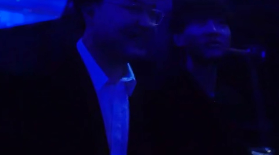 Uzi小明聊天图火了，打破决裂传言，后与BLG会面，Bin的反应亮了_腾讯新闻