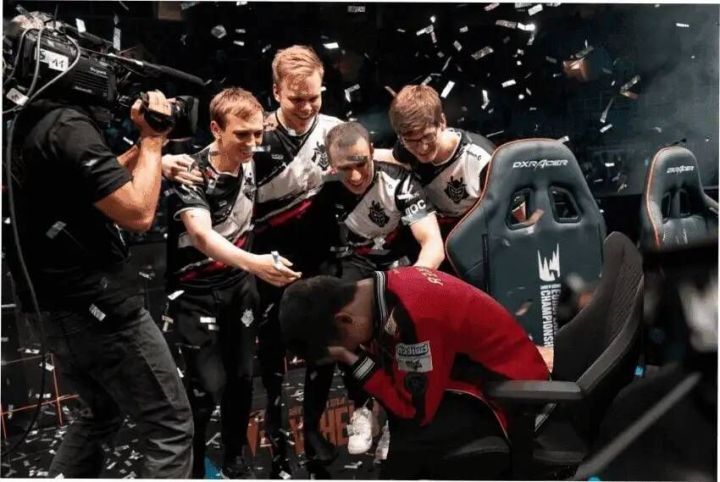 MSI开赛前，聊一聊SKT！为什么S7之后，T1总是距离冠军一步之遥？_腾讯新闻