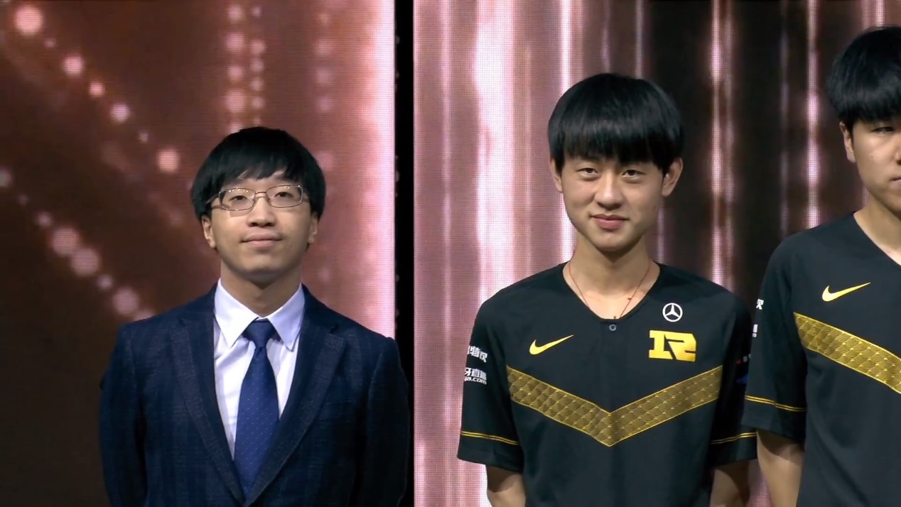 RNG官宣两大消息，功勋选手回归，但核心教练离队，粉丝喜忧参半