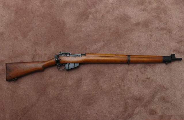 全球产量最多的14种枪械，AK产量过亿，英77系列排第二_腾讯新闻