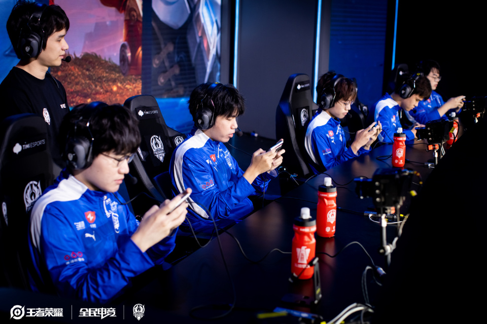 挑杯第四轮：eStar和WB淘汰一个，AG和TTG终于不再打KPL战队_腾讯新闻