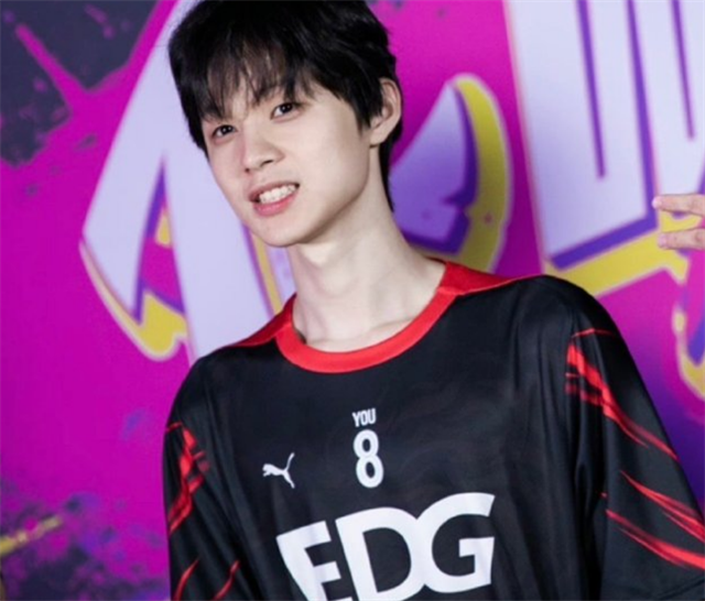 EDG被3：0时，手游分部、俊嘉全部获胜，Flandre气得甩袖下播