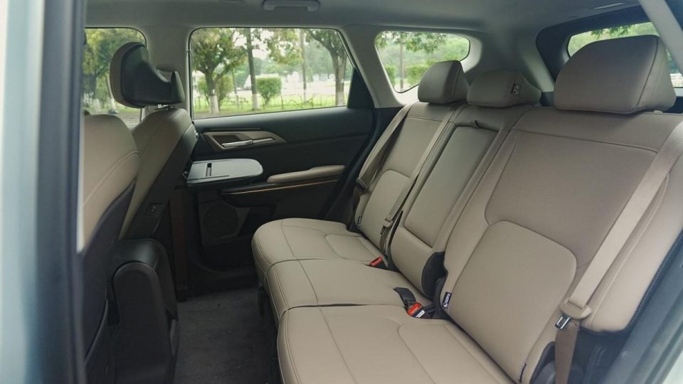 720km长续航的大空间纯电SUV，这台韩系车怎么突围？_腾讯新闻