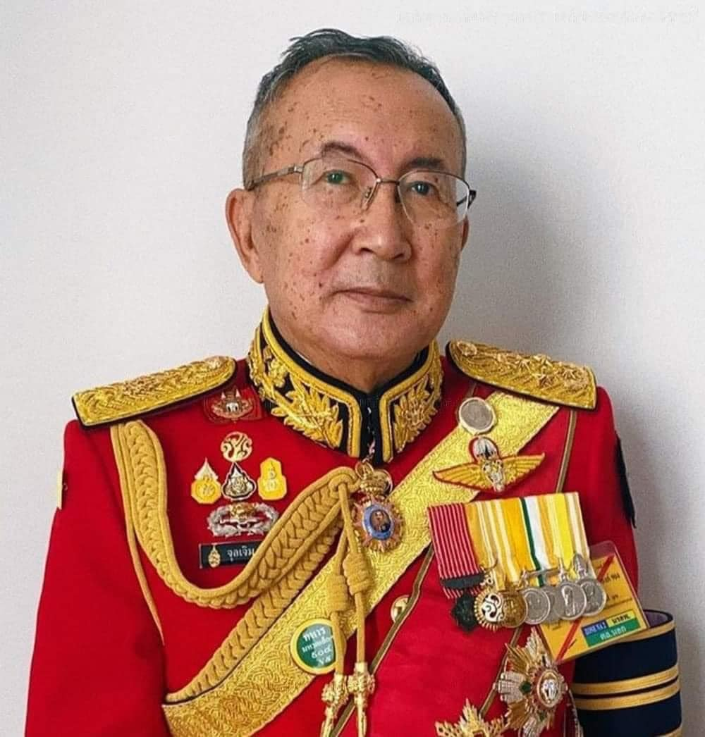 连降2级！泰国亲王Julajerm Yukol被国王降职为少将！_腾讯新闻