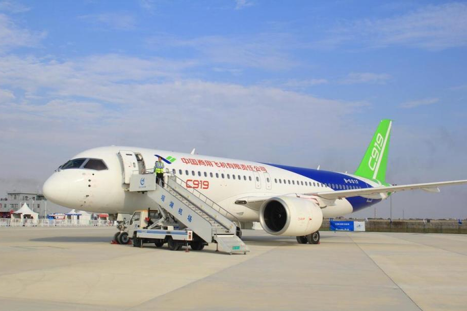 军事AR装备亮相！C919和火箭航天全用上会怎么样？_腾讯新闻