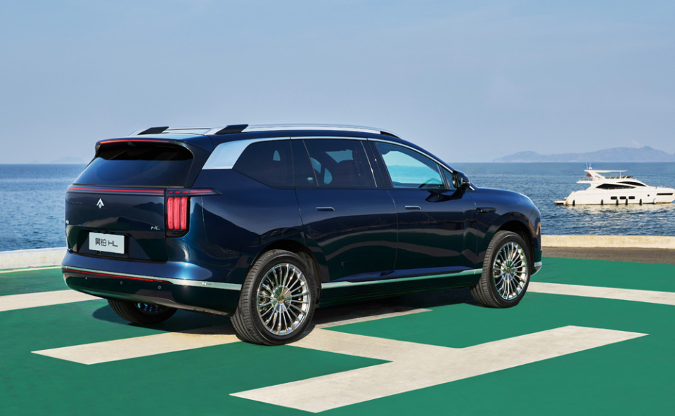 广汽豪华SUV昊铂HL上市，高阶智驾+800V闪充！26.98万起_腾讯新闻